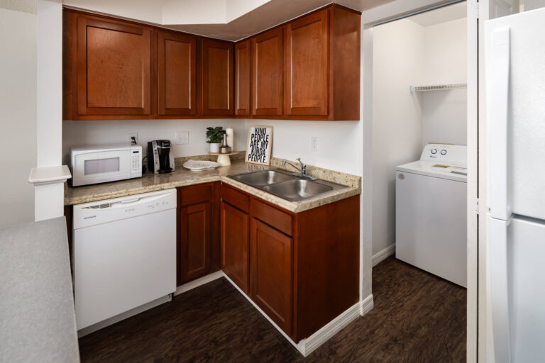 Home - University Commons Gainesville Student Housing